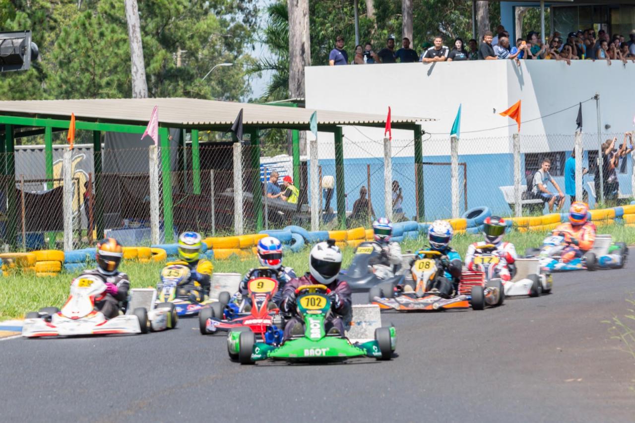 Kartódromo do Pinheirinho na 5ª etapa do Loukos do Asfalto 2023 ...